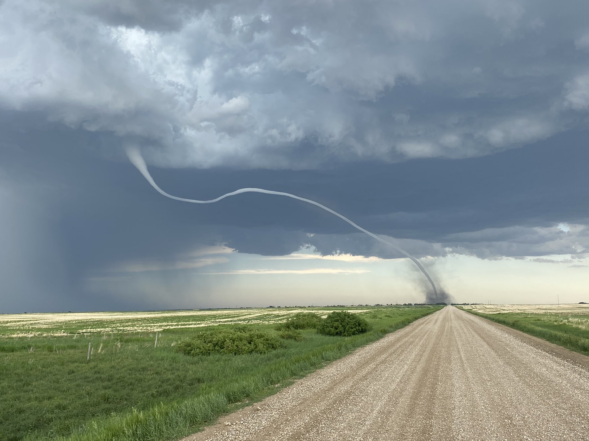 Tornado hits canada - IHA News