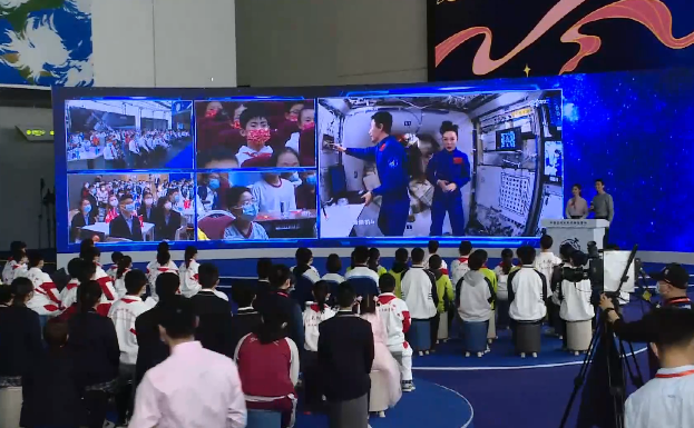 Chinese astronauts demonstrate water surface tension in space - IHA News