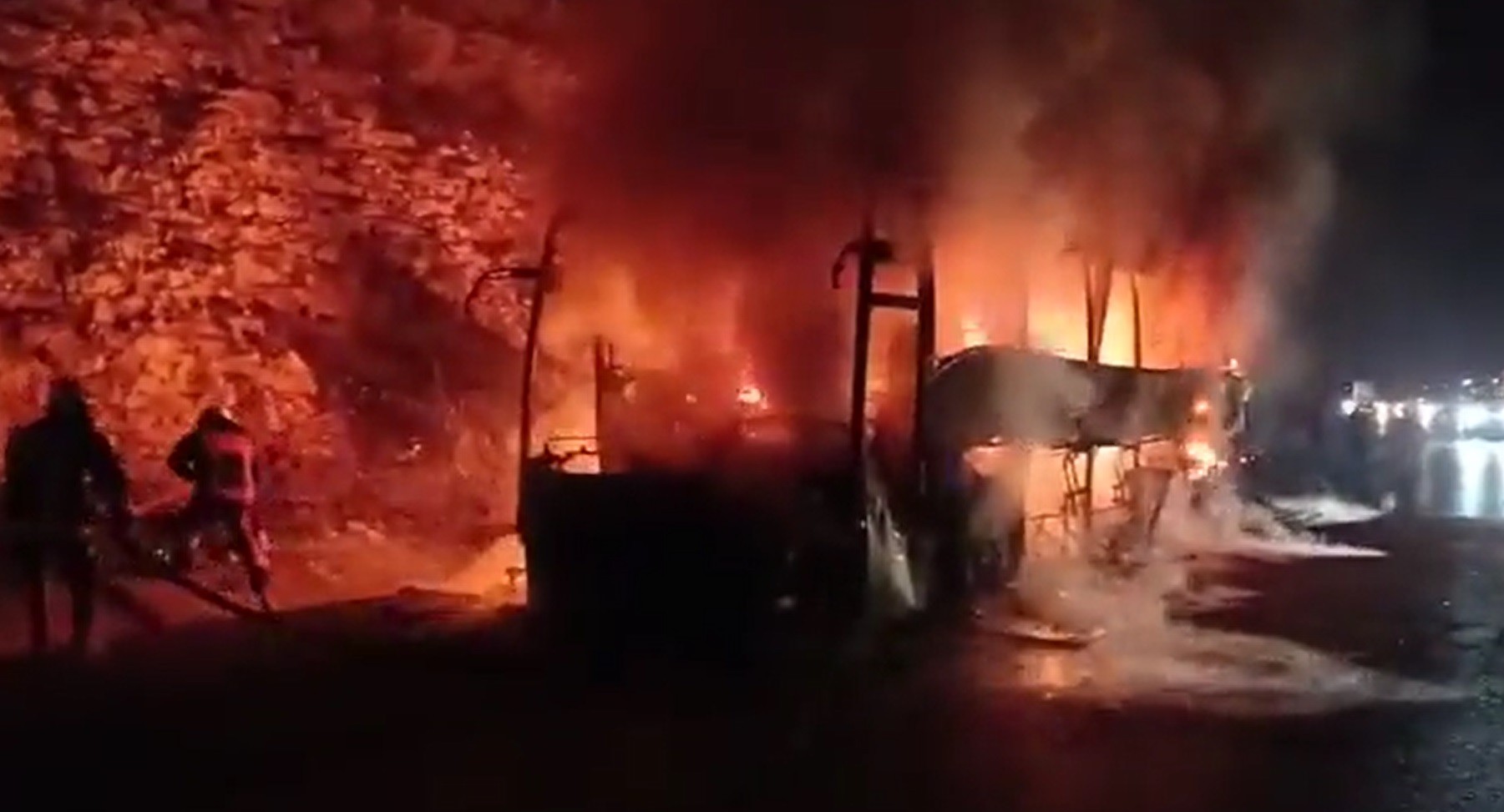 18 evacuated after bus catches fire in Turkey - IHA News