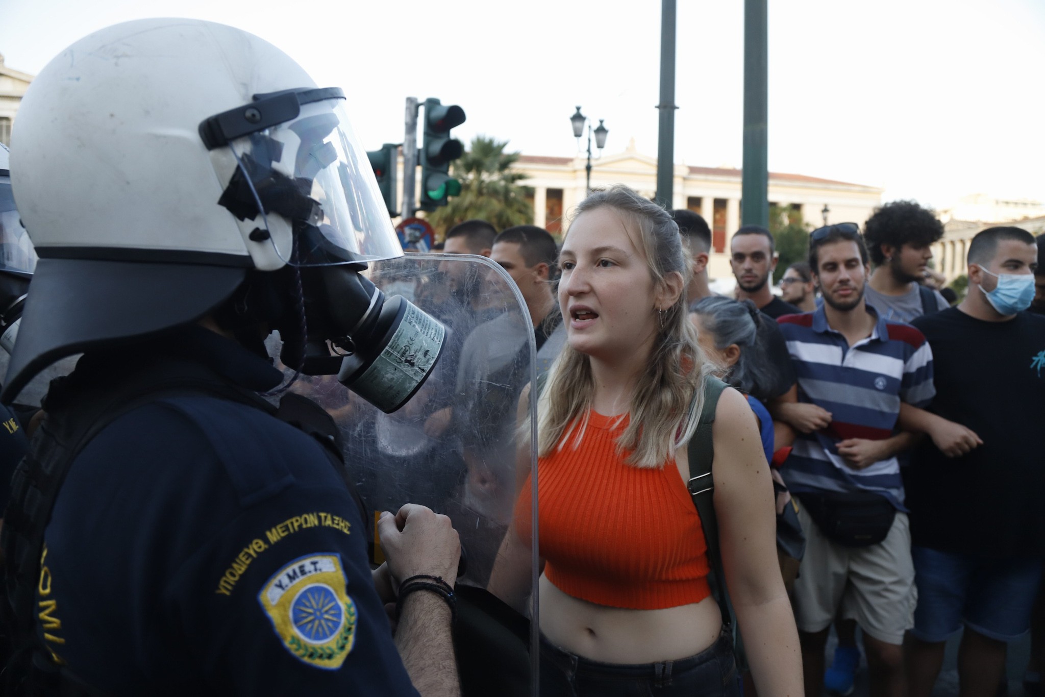 College students protest police in Greece - IHA News